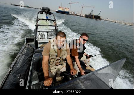 Harbor Patrol Unit Bahrain, MSO, port security, Sailors, U.S. Navy ...
