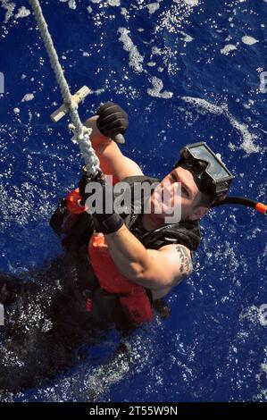 LPD 15, ponce, SAR, U.S. Navy, USS Stock Photo - Alamy