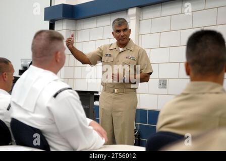 MCPON, Naval Station Great Lakes, new PT uniform Stock Photo - Alamy