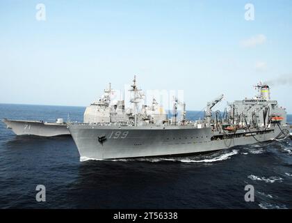 CRUISER, ship, UNREP Stock Photo - Alamy