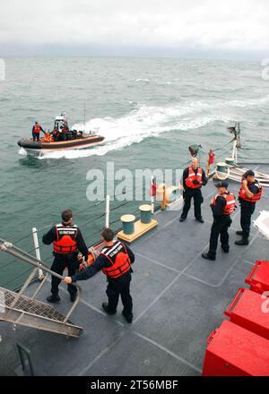 The U.S. Coast Guard Cutter Legare undergoes a change of command in ...