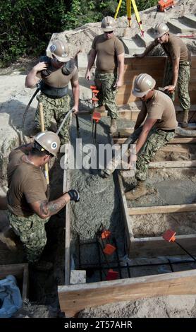 Construction Battalion Maintenance Unit (CBMU) 202, CORINTO, Destroyer ...