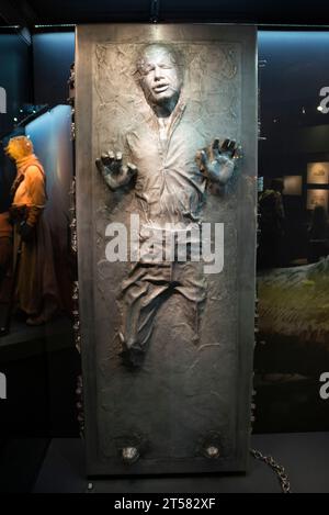 Han Solo frozen in carbonite during a Star Wars fans meeting Forcecon ...