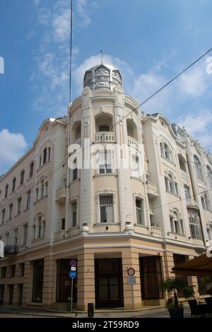 Apollo Palace ( Palatul Apollo ) built between 1912 and 1914 by Kálmán ...