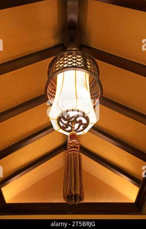 Chinese traditional style lamps and lanterns Stock Photo - Alamy