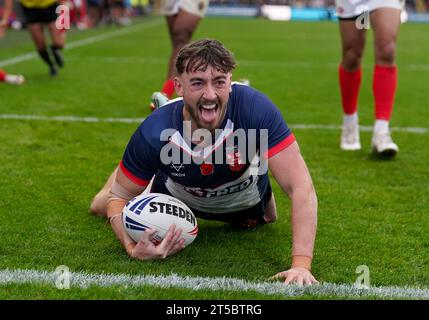 England's Matty Ashton scores his sides second try of the game during ...