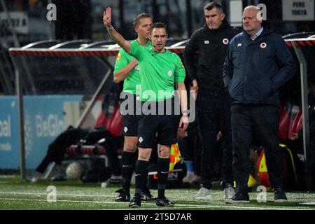 ROTTERDAM - referee Laurens Gerrets during the Dutch Eredivisie match ...