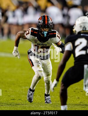 Oregon State wide receiver Jesiah Irish (13) reaches out to make a ...