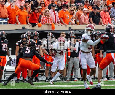 Oklahoma wide receiver Nic Anderson (4) scores the game winning ...