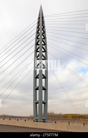 Bridge cable-stayed steel beam Stock Photo - Alamy