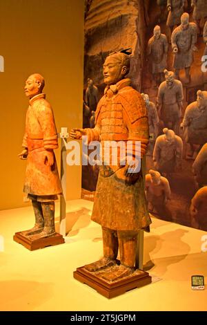 Painted Terra-cotta Infantry and Cavalry, Western Han Dynasty (202 BC ...