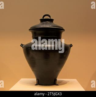 CHINA - LONGSHAN CULTURE (CIRCA 2500-2000 BC) :Black Pottery Jar ...