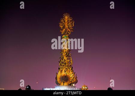Phoenix sculpture in the night sky, Tangshan City, China Stock Photo ...