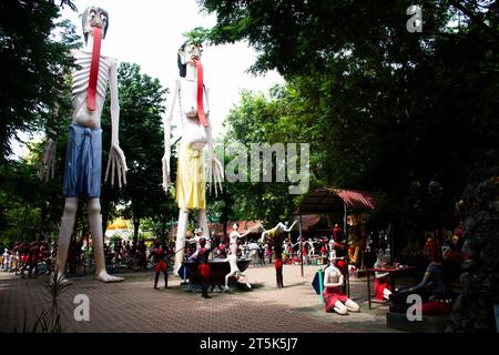 Preta hungry ghosts zombie statue in buddhist cosmology spirits ...