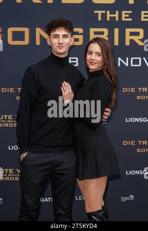Nathan Goldblat und Lena Roth bei der Premiere des Kinofilms 'Die ...