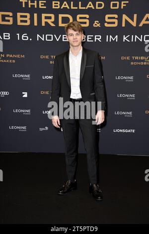 Tim Torok/Premiere des Kinofilms Die Tribute von Panem - The Ballad of ...