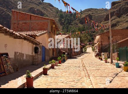 View down the street of traditional Peruvian village Stock Photo - Alamy