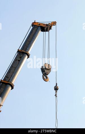 Crane sling in construction sites Stock Photo - Alamy