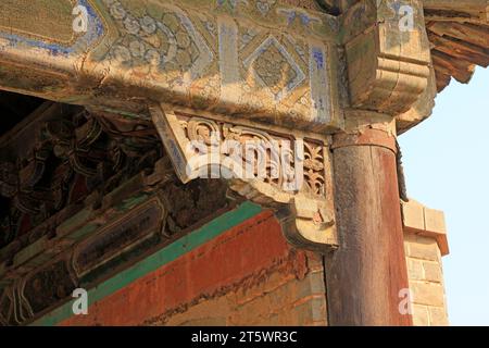 Chinese traditional wooden carved patterns Stock Photo - Alamy