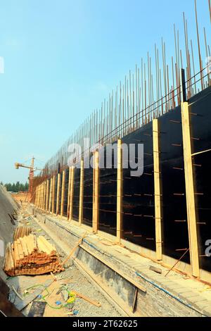 Wood bracket in a construction sites Stock Photo - Alamy