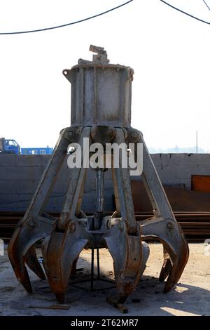 iron grab on the mine Stock Photo - Alamy