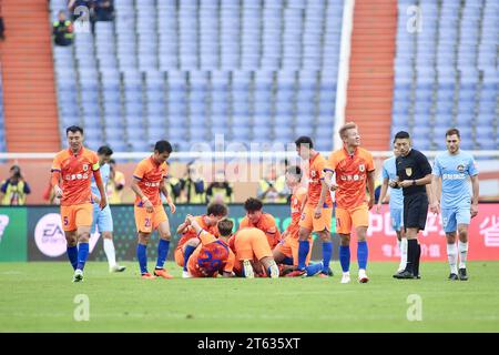 Shandong Taishan Football Club defeated Tianjin Jinmen Tiger Football ...