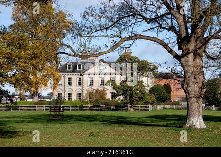 Wootton Hall in autumn, Wootton Wawen, Warwickshire, England, UK Stock ...