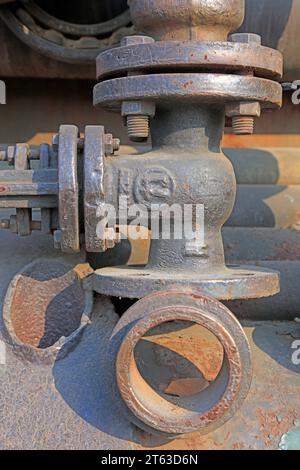 Mechanical device valve Stock Photo - Alamy