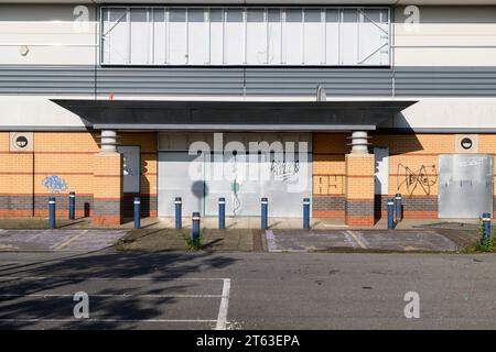 The closed down and derelict Brighton Hill Retail Park, Basingstoke ...