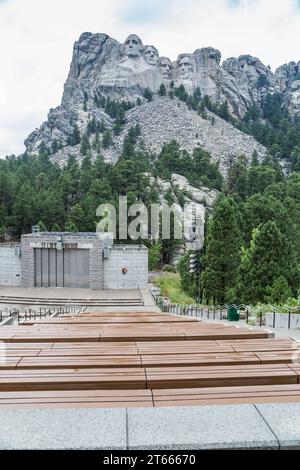 Amphitheater and Mount Rushmore, Mount Rushmore National Memorial ...