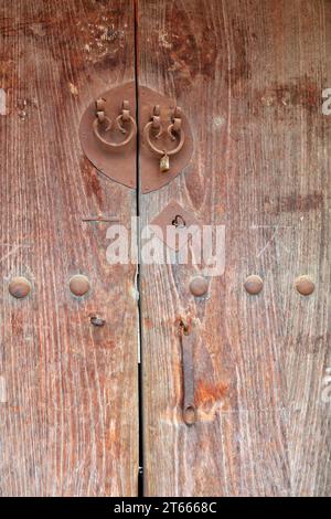 Chinese Traditional Door Rings and Locks Stock Photo - Alamy