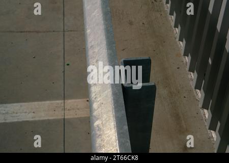 road, construction detail of the parapet, to avoid lane jumps, or ...