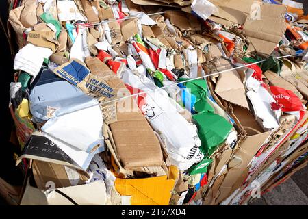 Altpapier sammeln - Altpapier und Altkarton richtig entsorgen - Berlin ...