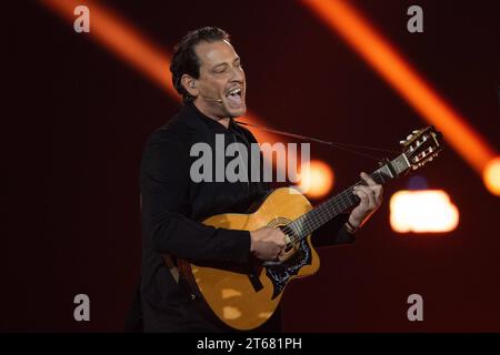 Daniel MUNOZ, Saenger, Musiker, Schlagersaenger, singend, Gesang ...