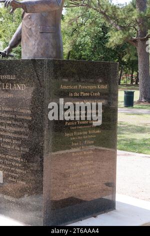 Sculpture of Mickey Leland sculpted by Ed Dwight at Hermann Park in ...