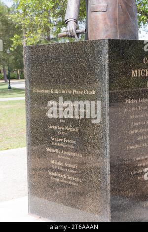 Sculpture of Mickey Leland sculpted by Ed Dwight at Hermann Park in ...