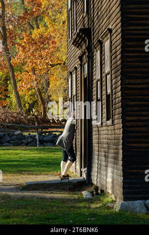 Hartwell Tavern on the Battle Road, Minute Man National Historic Park ...