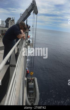 USNS Spearhead (JHSV 1) 150219 Stock Photo - Alamy