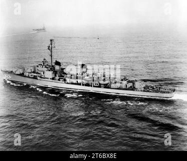 USS Agerholm (DD-826) underway at sea, in the 1950s Stock Photo - Alamy