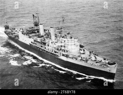 USS Albemarle (AV-5) underway 1943 Stock Photo - Alamy