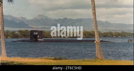 USS Aspro SSN-648 at Pearl Harbor circa 1980 Stock Photo - Alamy