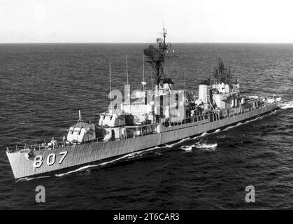 USS Benner (DD-807) in May 1945 Stock Photo - Alamy