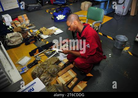 USS Blue Ridge operations 150619 Stock Photo - Alamy