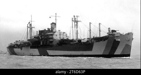 USS Chilton APA-38 Stock Photo - Alamy
