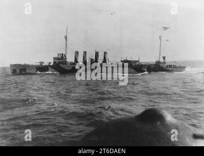 USS Craven (DD-70) underway in November 1918 Stock Photo - Alamy