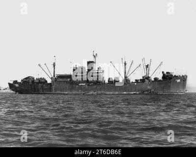 USS Dade APA-99 Stock Photo - Alamy