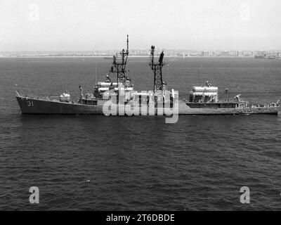 USS Decatur (DDG-31) anchored off Coronado, California, during ...