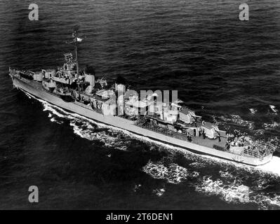 USS Erben (DD-631) underway in September 1945 Stock Photo - Alamy