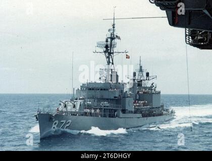 USS Forrest Royal (DD-872) underway in 1946 Stock Photo - Alamy