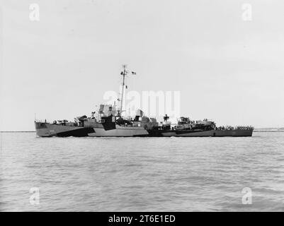 USS Halloran (DE-305) off the Mare Island Naval Shipyard on 7 June 1944 ...